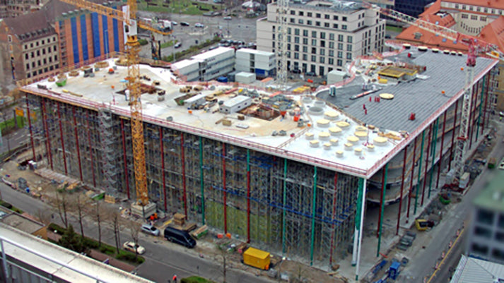 SAB BANK TOPPING OUT – acme